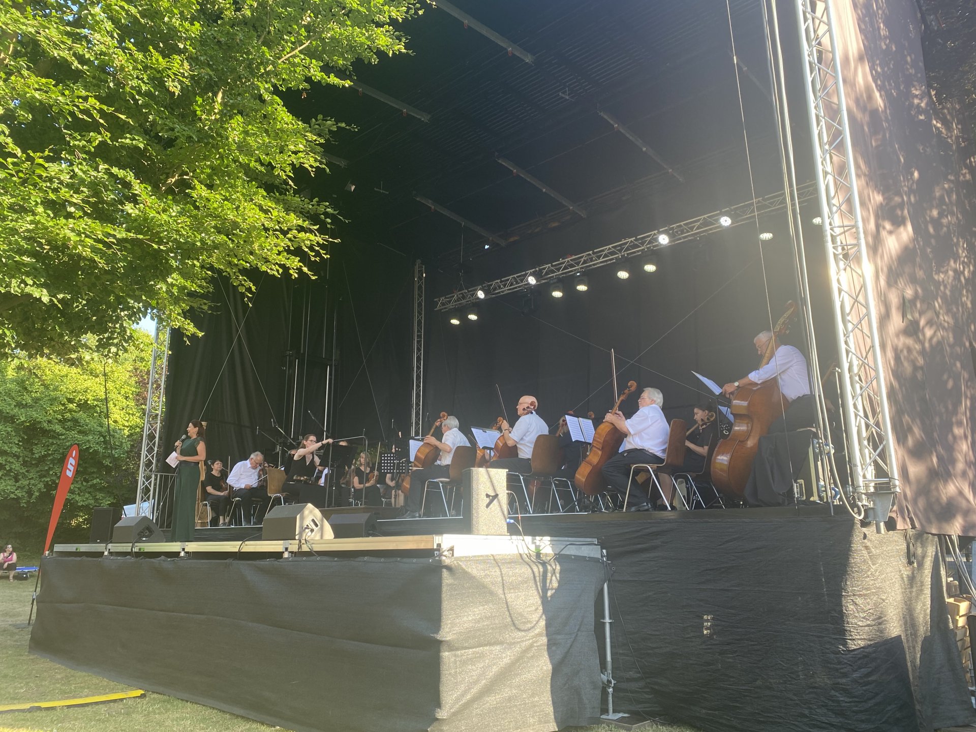 Open-Air-Konzert im Freibad Neustadt - ZweiLänder-MAGAZIN