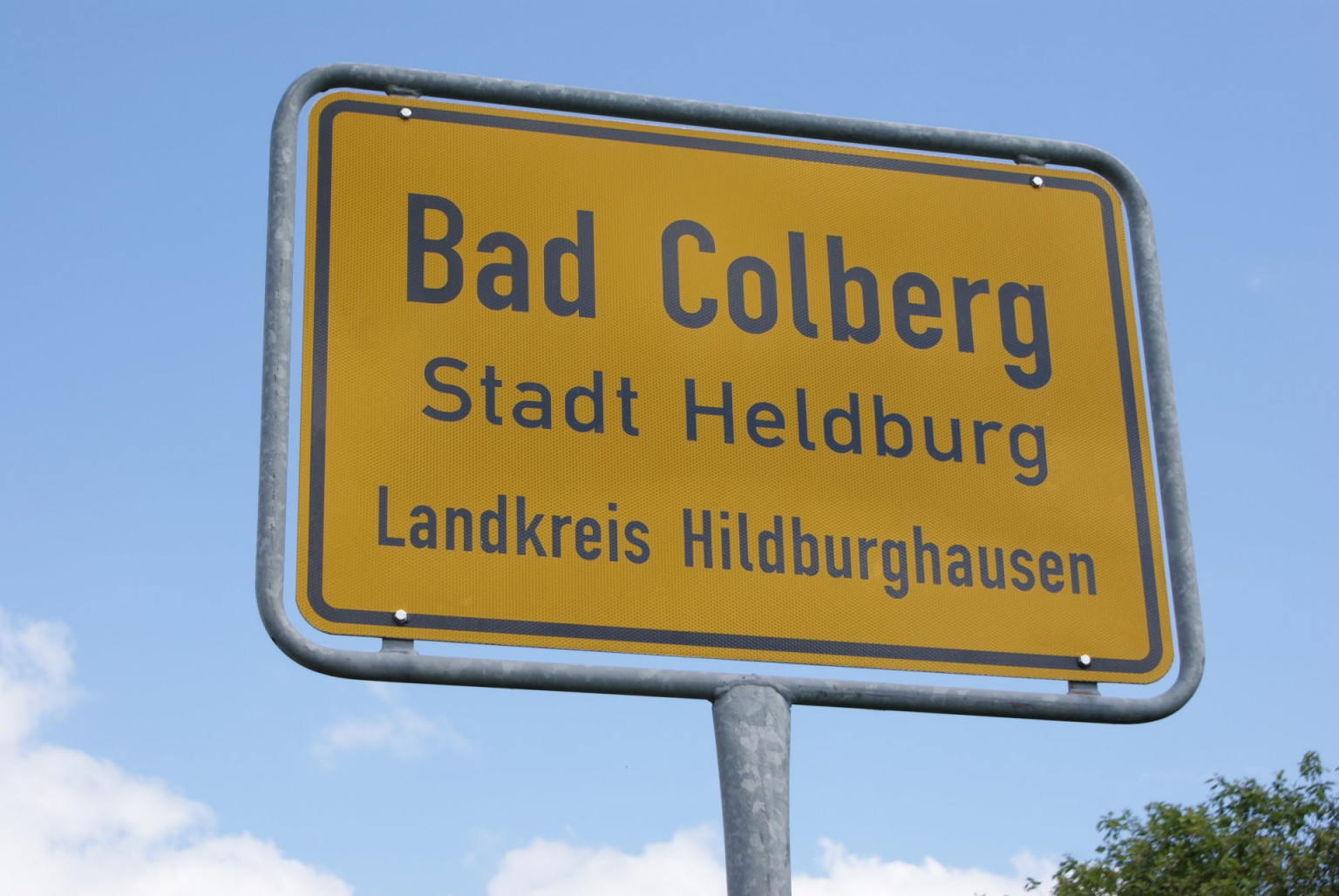 Hoffnung in Bad Colberg - mehr nicht! - ZweiLänder-MAGAZIN